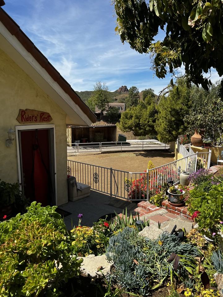 Riders Rest Apartments - 184 Kanan Dume Road Malibu CA | Zumper