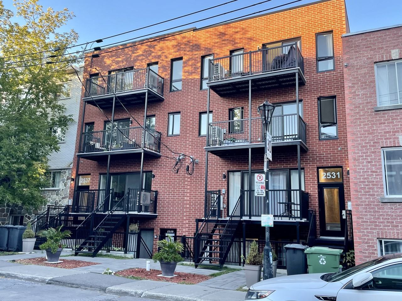 2531 Rue Joliette Apartments - Montréal QC | Zumper