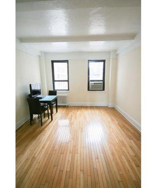 Waverly Place and west 8th street Apartments in MANHATTAN, NY 10011 ...