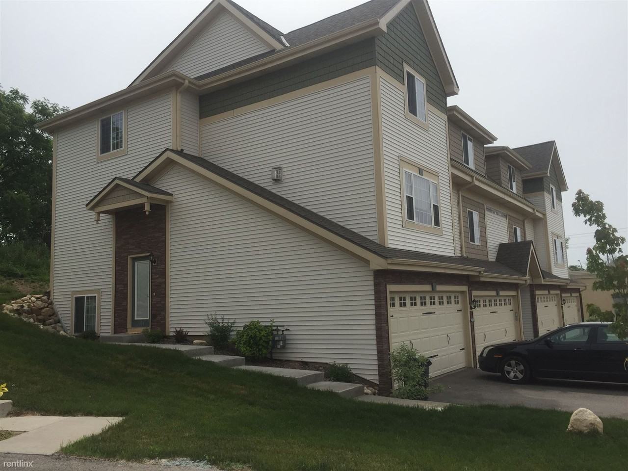 1129 Ridge Creek Cir Apartments - Waukesha WI | Zumper