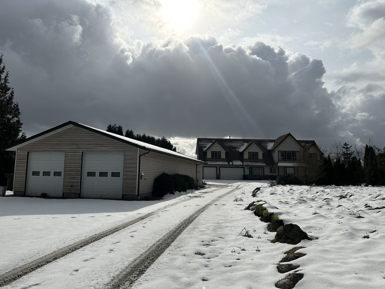 Kennedy Rd, Pitt Meadows, BC V3Y 1Z1 4 Bedroom Apartment for $6,800 ...