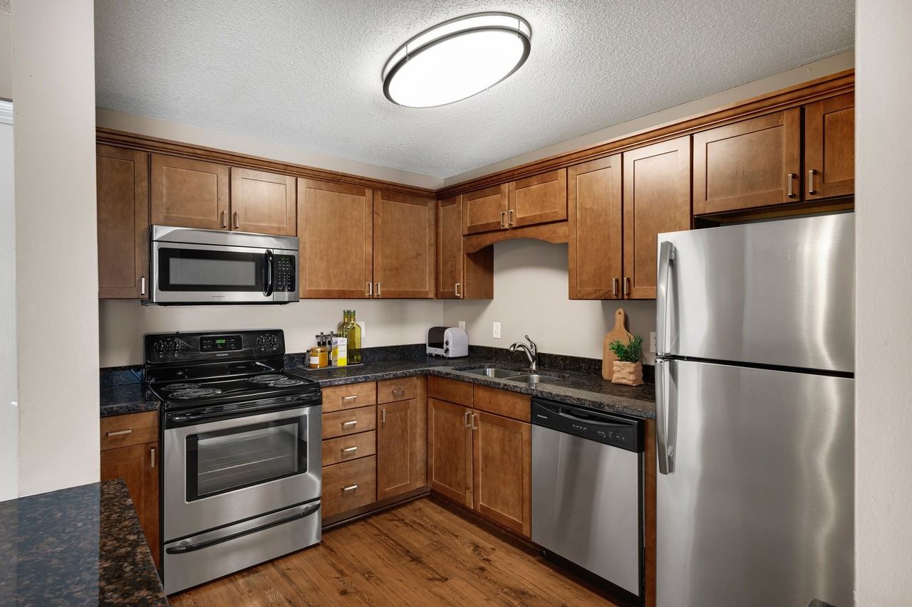 Valley Pond - 5520 5520 W 142nd St. #311, Apple Valley, MN 55124 ...
