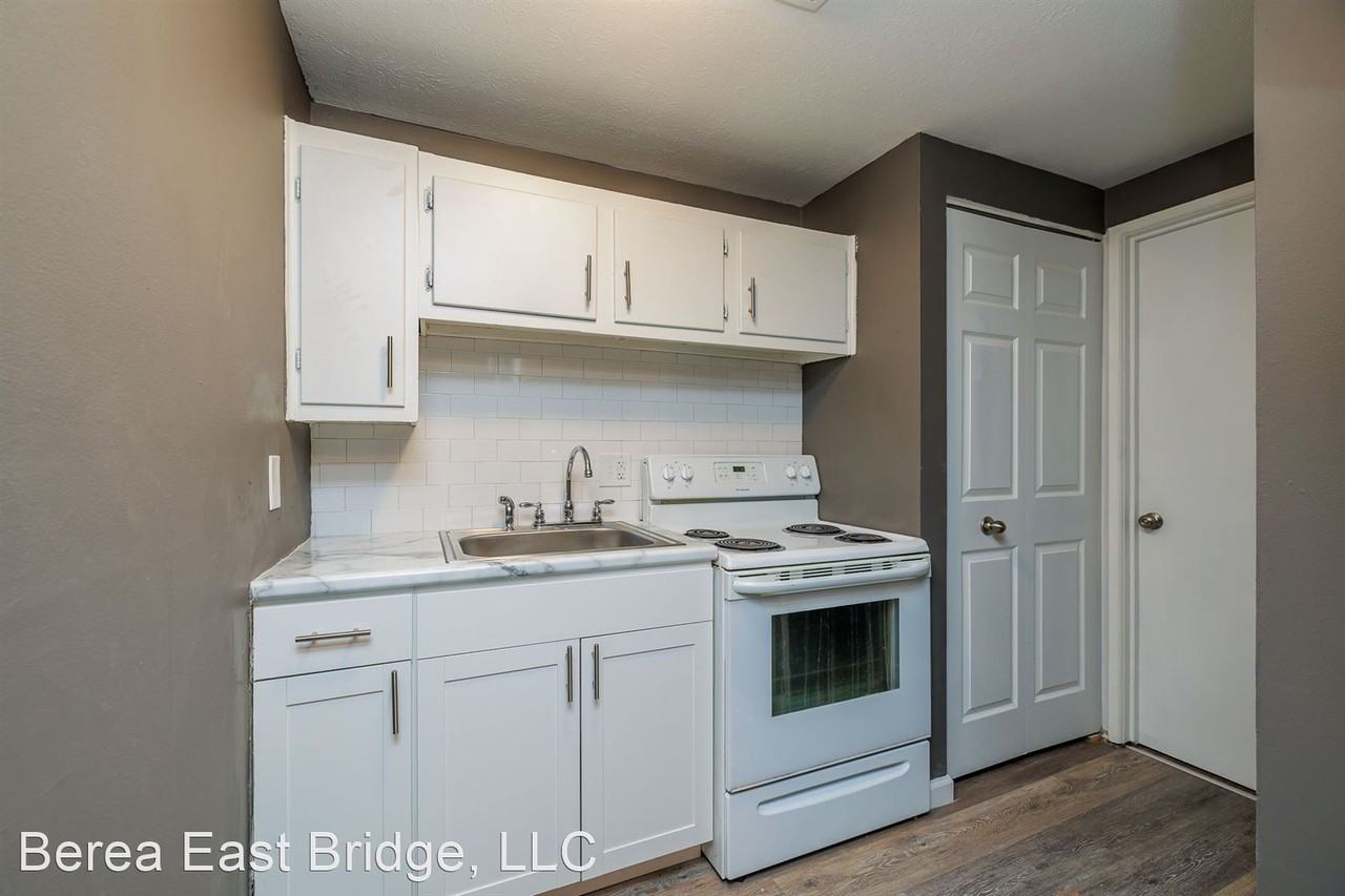 Berea East Bridge Apartments - 163 E Bridge St, Berea, OH 44017 - Zumper