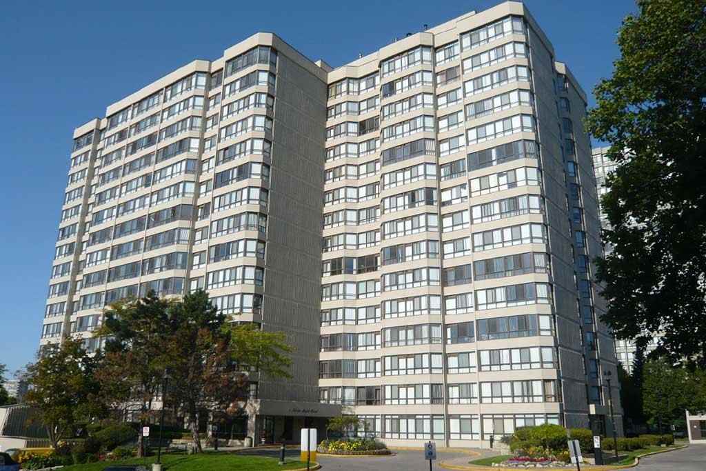 Silver Maple Court Apartments - 2 Silver Maple Crt, Brampton, ON L6T ...