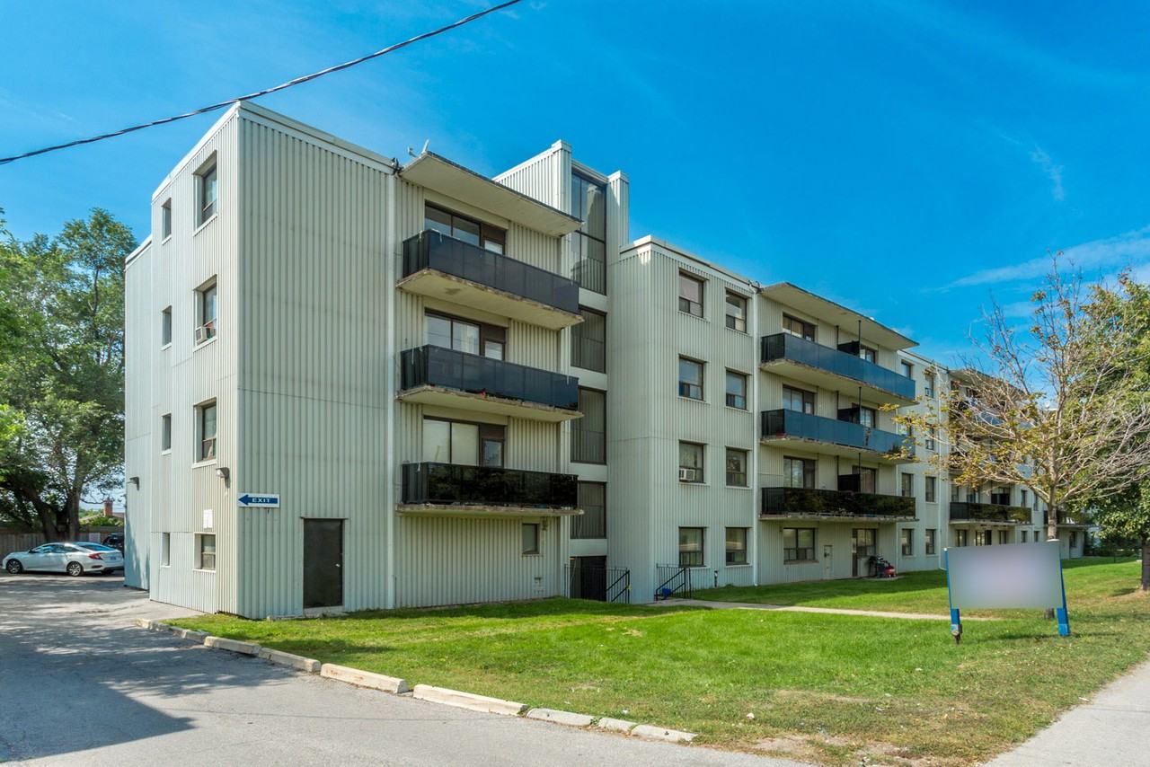 Keele Apartments - 3250 Keele St, Toronto, ON M3M 3C5 - Zumper