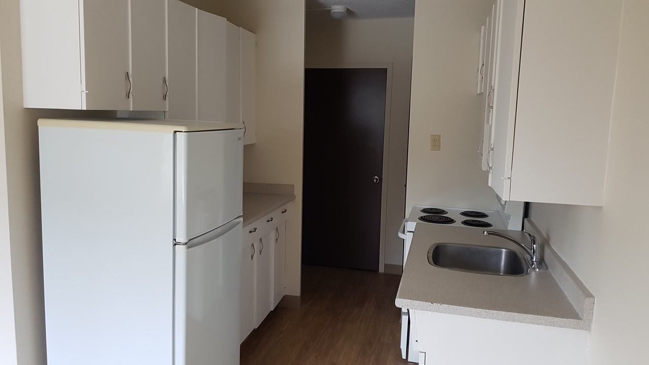 Rowand House Apartments - 9747 104 St Nw, Edmonton, AB T5K 0Y6 - Zumper