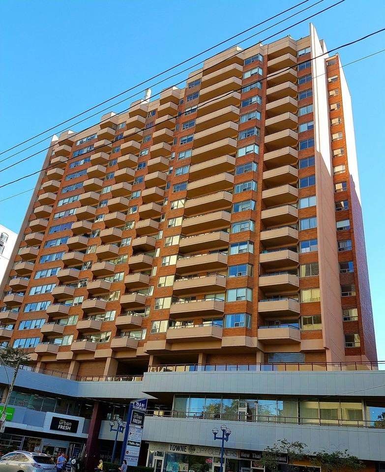 77 St Clair Avenue East Apartments - 77 St Clair Ave E Toronto ON | Zumper