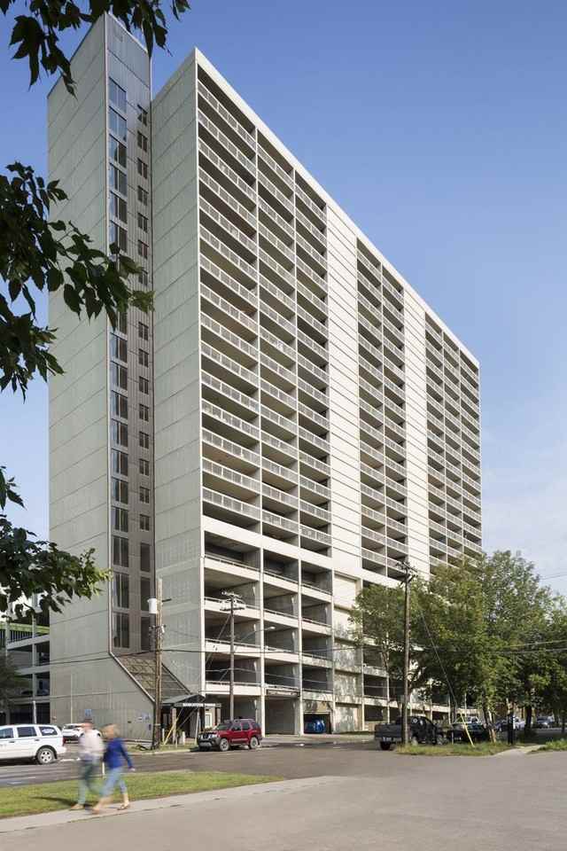 Saskatoon Tower Apartments - 125 5th Ave N Saskatoon SK | Zumper
