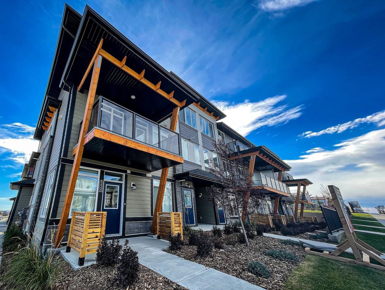 Beautiful New Luxury Townhomes in Calgary's NW! Apartments - 214 144 ...