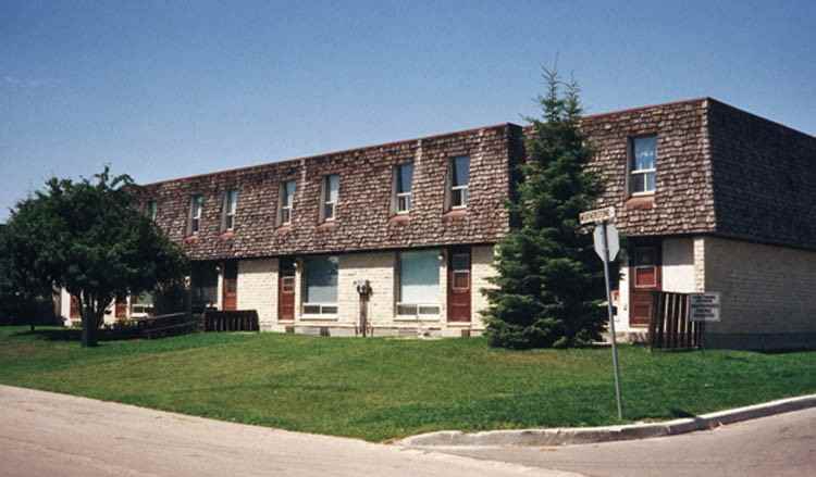 Weatherstone Place Apartments - 41 Weatherstone Pl Winnipeg MB | Zumper