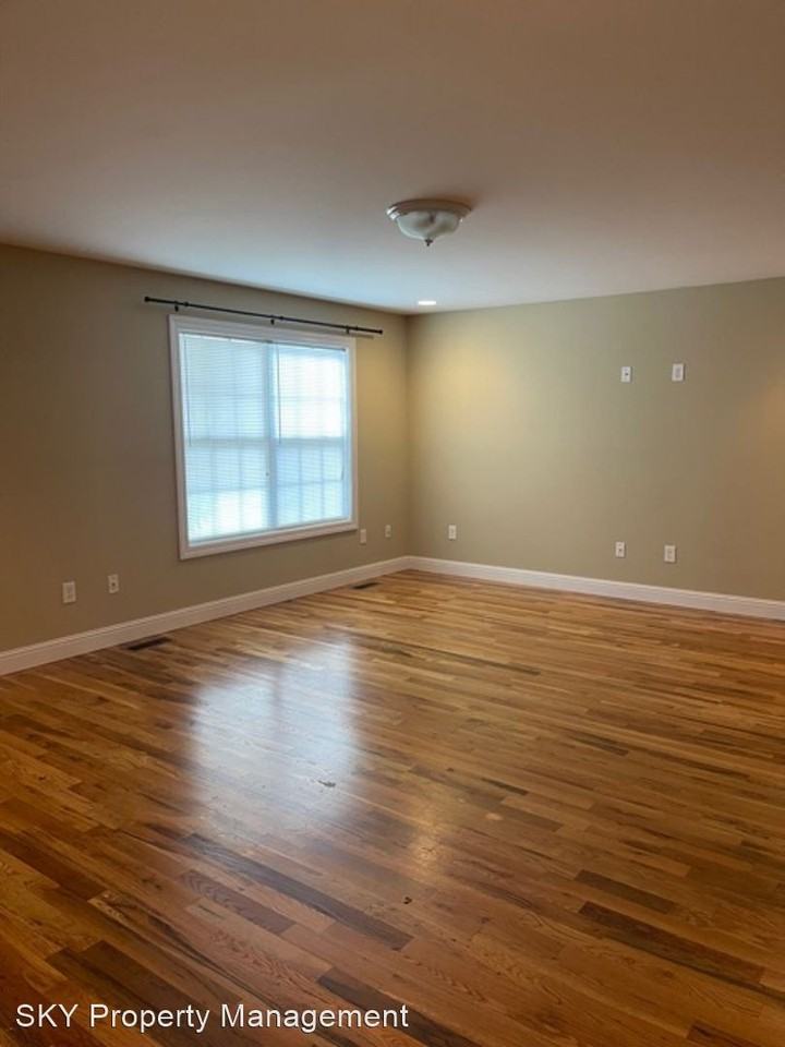 1715 Smallhouse Road Apartments - 1715 Smallhouse Rd, Bowling Green, KY ...