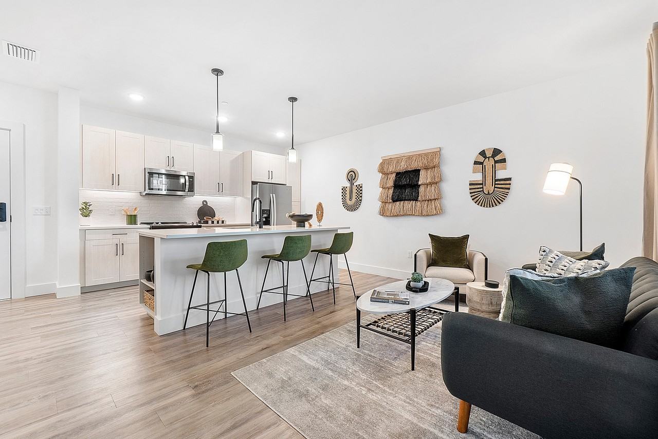 Brez at Atlantic Crossing Apartments - 656 Ne 1st St Delray Beach FL ...