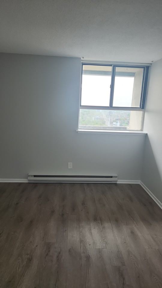 Bronson Place Apartments - 440 Gloucester St, Ottawa, ON K1R 7T8 - Zumper