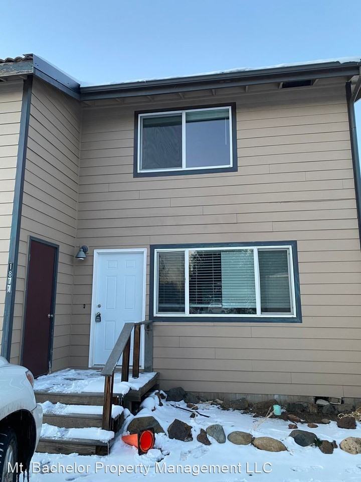 1871, 1873, 1875, 1877 Wichita Way Apartments in Bend, OR 97701 - Zumper