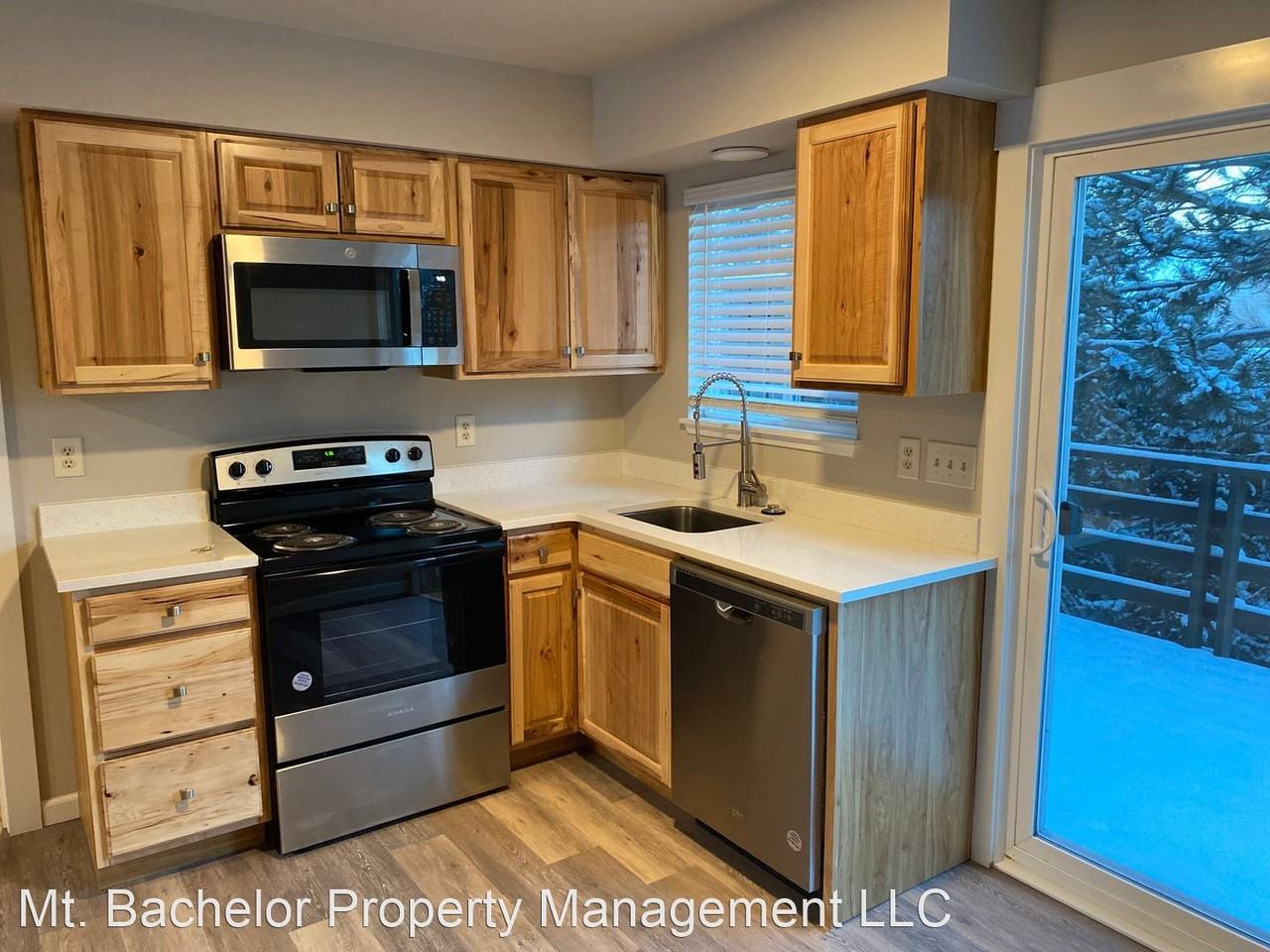 1871, 1873, 1875, 1877 Wichita Way Apartments in Bend, OR 97701 - Zumper