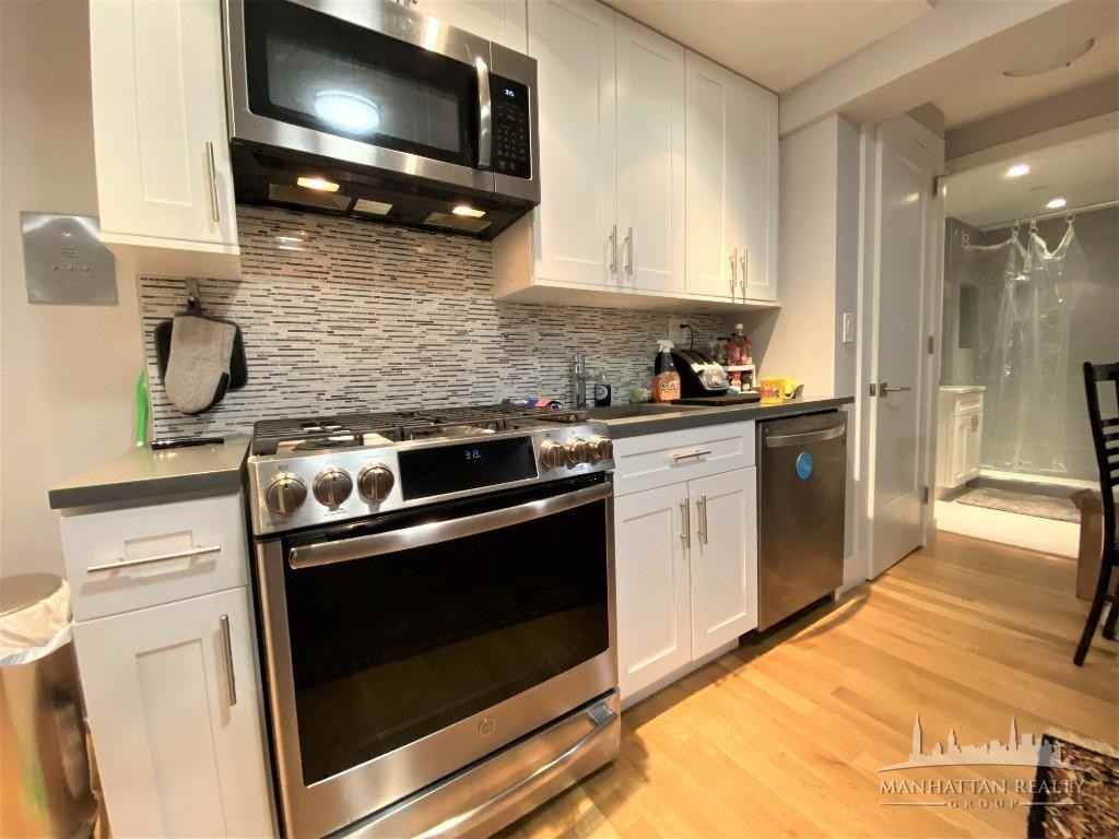 E 52nd St #2C, New York, NY 10022 3 Bedroom Apartment for $6,200/month ...
