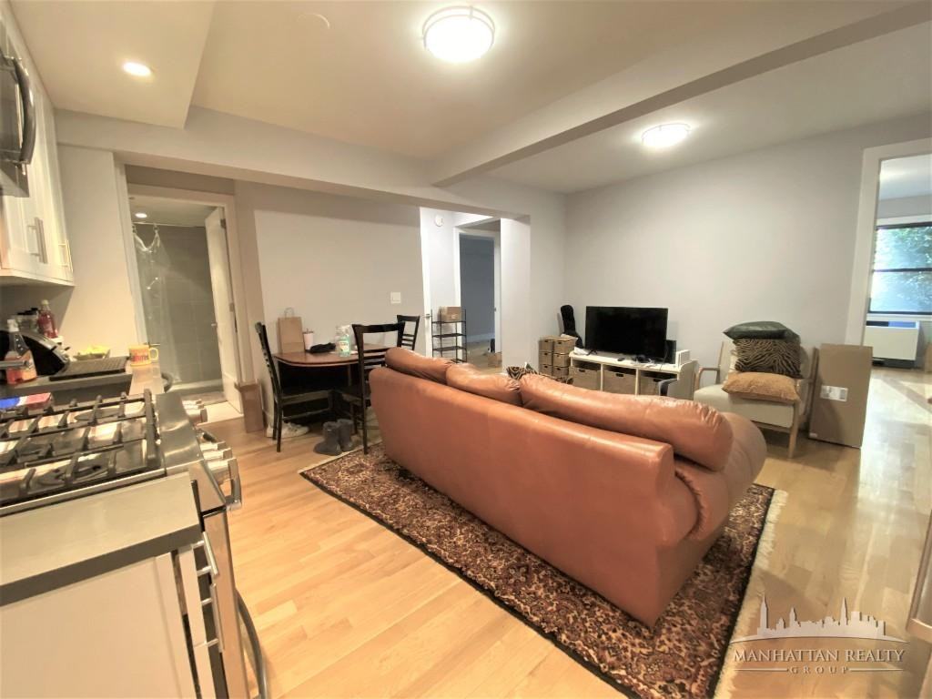 E 52nd St #2C, New York, NY 10022 3 Bedroom Apartment for $6,200/month ...