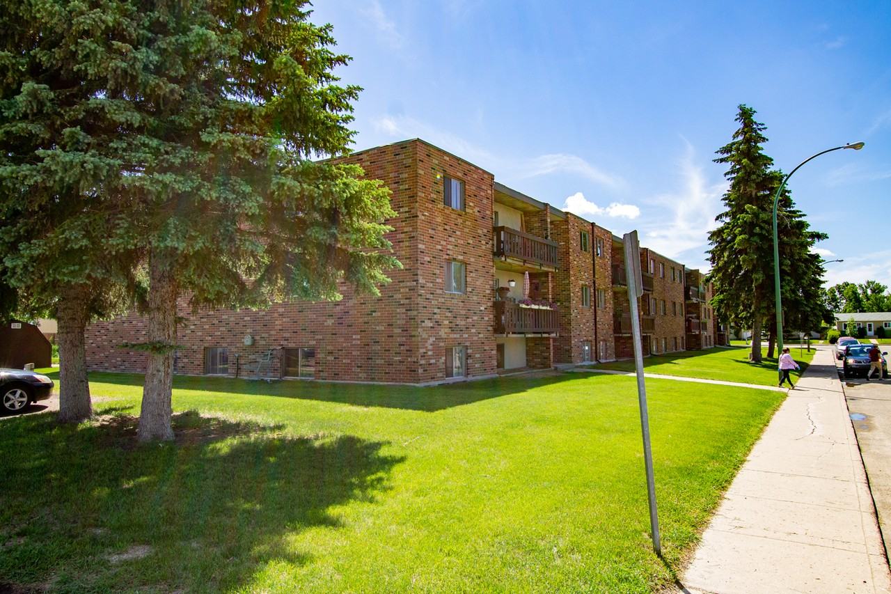 Pearson Place Apartments - 10 Pearson Pl, Saskatoon, SK S7L 4S7 - Zumper
