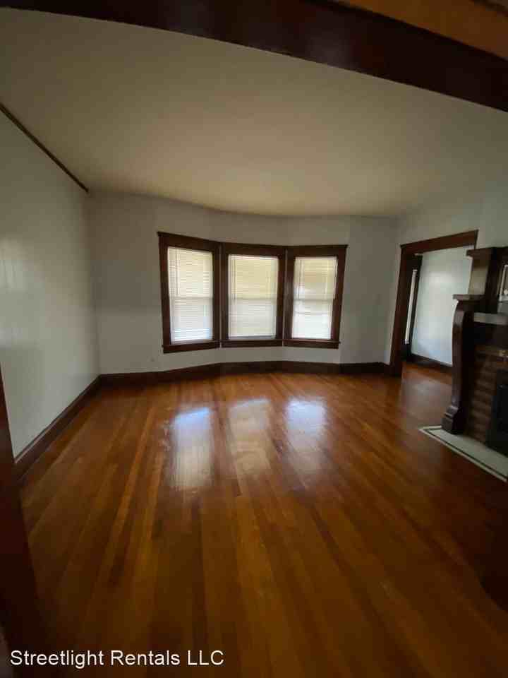 15426 St Clair Apartments - 15426 Saint Clair Ave Cleveland OH | Zumper