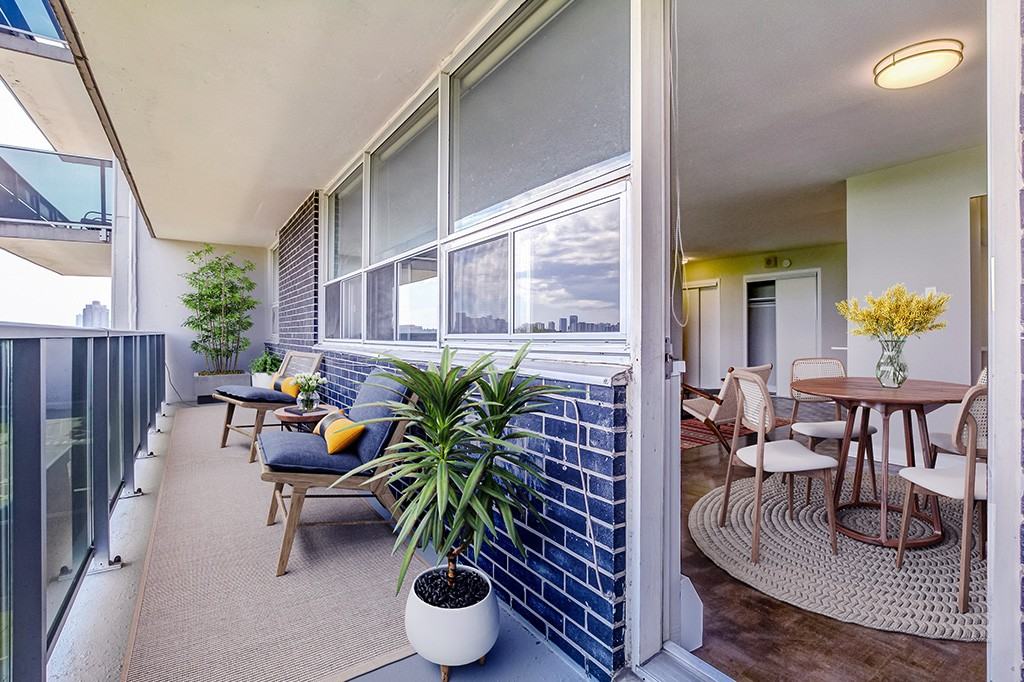 York Mills and Leslie Apartments - 750 York Mills Rd, Toronto, ON M3B ...