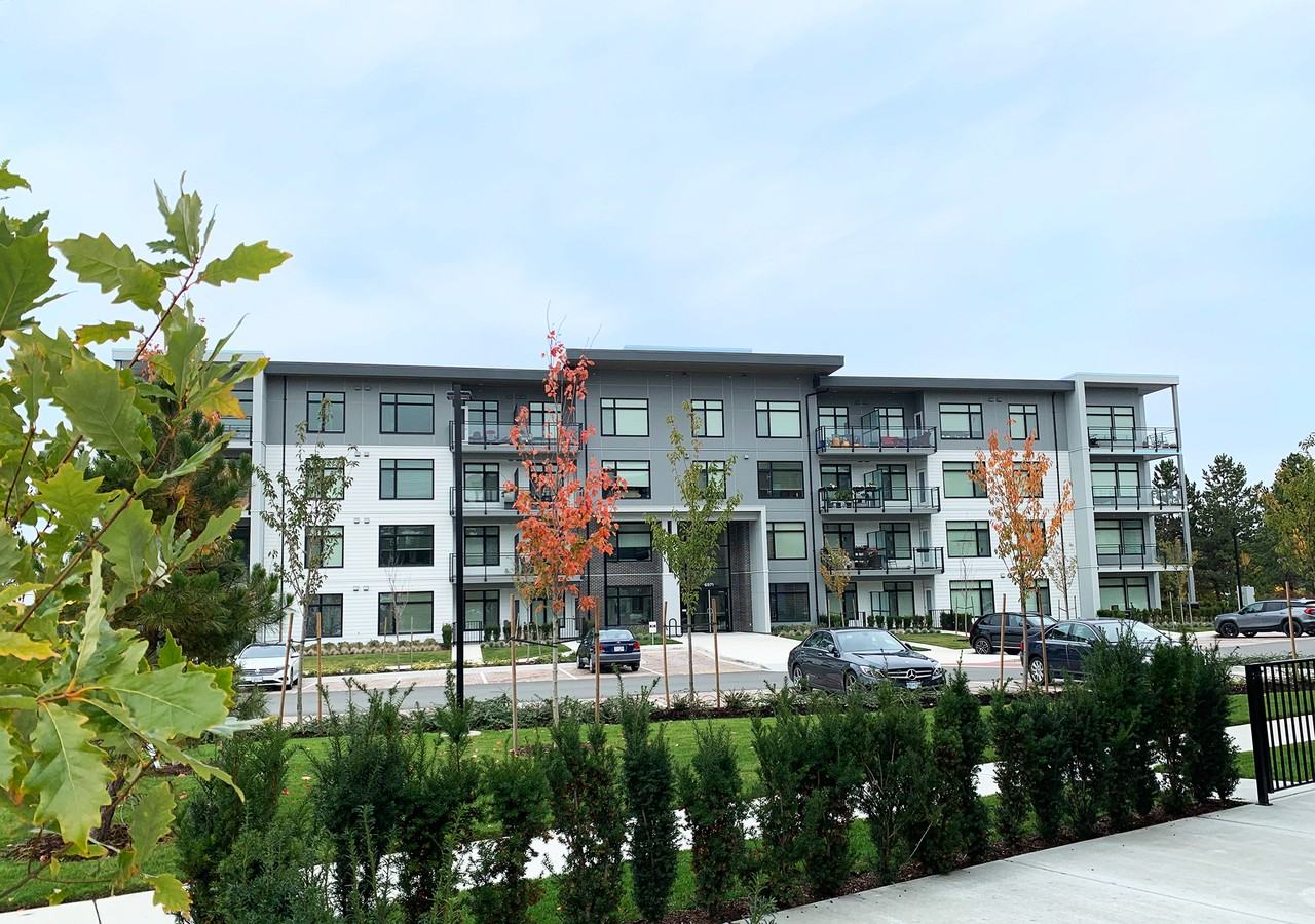 North Point Apartments - 6971, 6973, 6975 Island Highway North #6973 ...