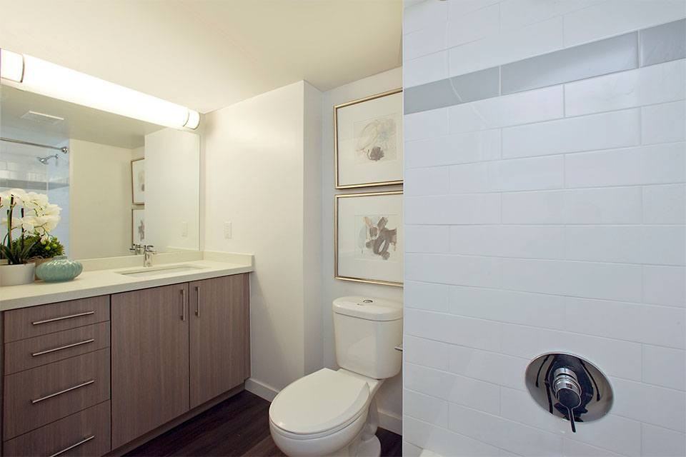 Main Square Apartments - 2575 Danforth Ave, Toronto, ON M4C 1L5 - Zumper