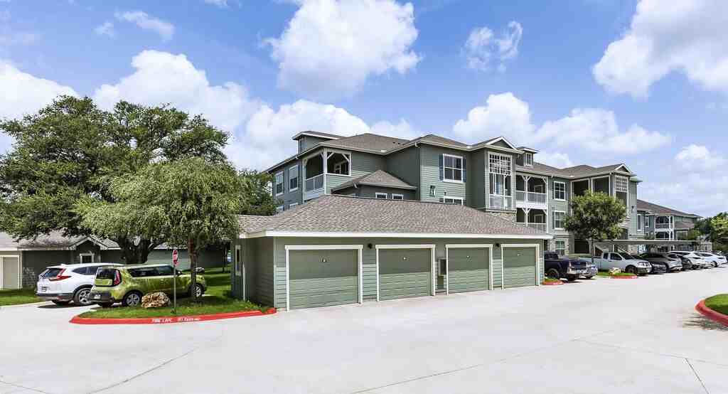 95twenty Apartments - 9520 Spectrum Dr, Austin, TX 78717 - Zumper