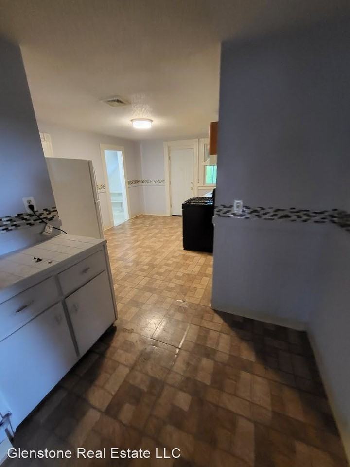 1110 West Main Street Apartments - 1110 W Main St Waterbury CT | Zumper