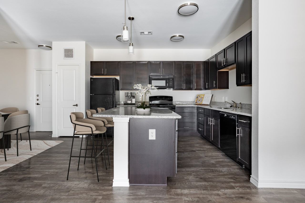 Twelve620 Apartments - 12620 12620 Eastex Freeway Road Houston TX | Zumper