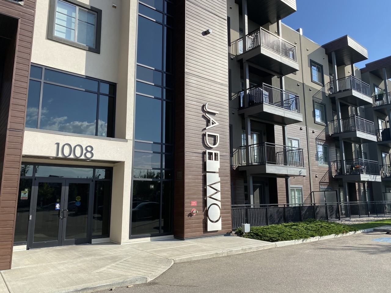 2 Bedroom 2 Bathroom in Rosenthal Apartments - 1008 Rosenthal Blvd Nw Edmonton AB | Zumper