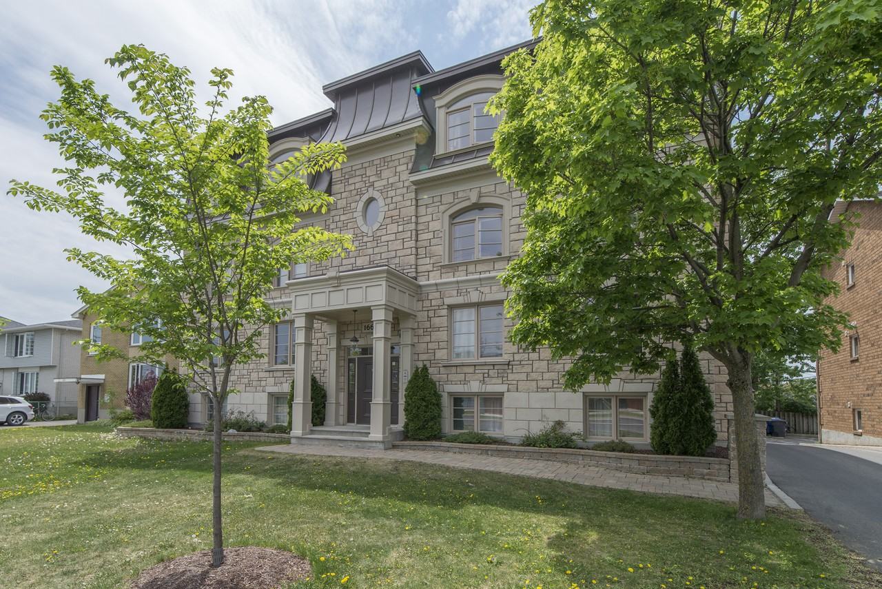 1662 Russell Rd Apartments - Ottawa ON | Zumper