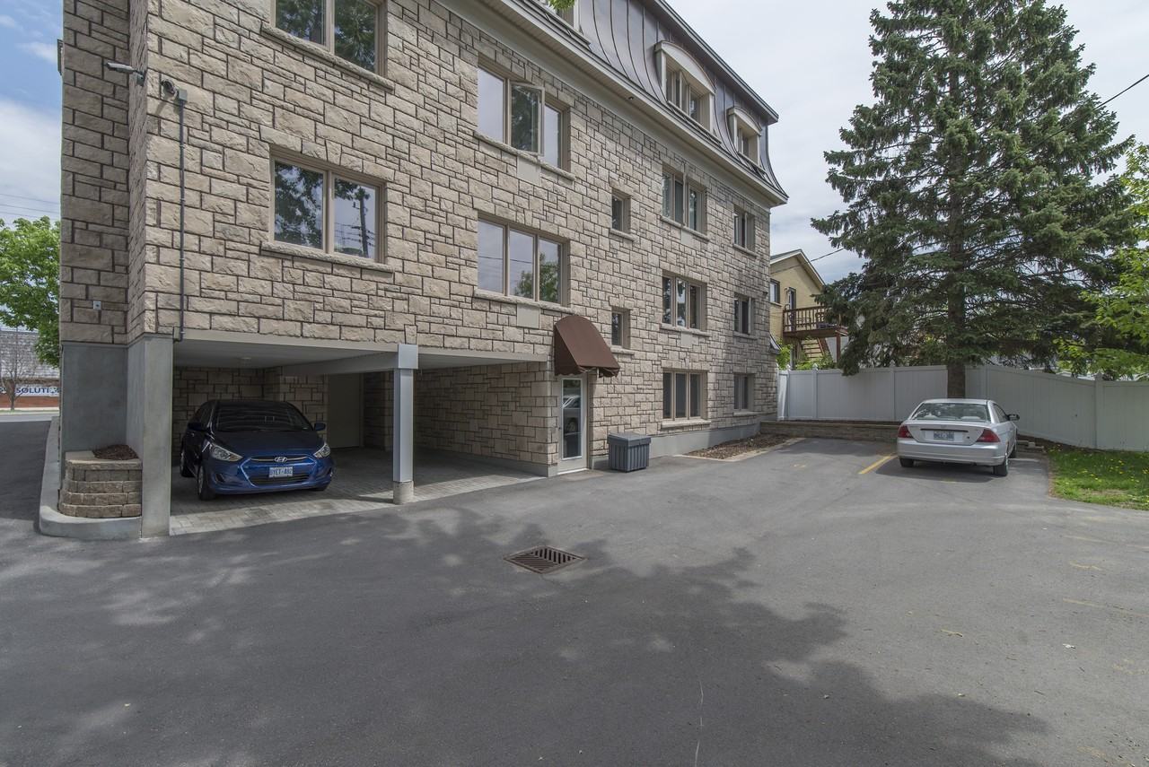 1662 Russell Rd Apartments - Ottawa ON | Zumper