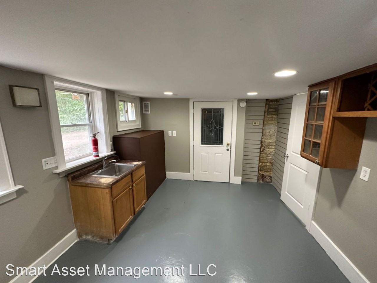 1909 W Greenfield Ave. Apartments - 1909 W Greenfield Ave Milwaukee WI ...