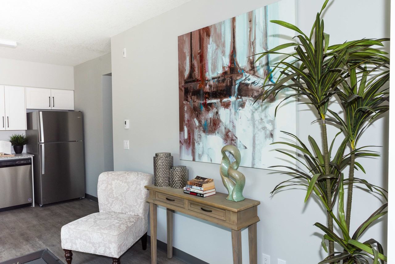 Bloomingdale Mews 2 Apartments - 595 Strasburg Rd, Kitchener, ON N2E ...