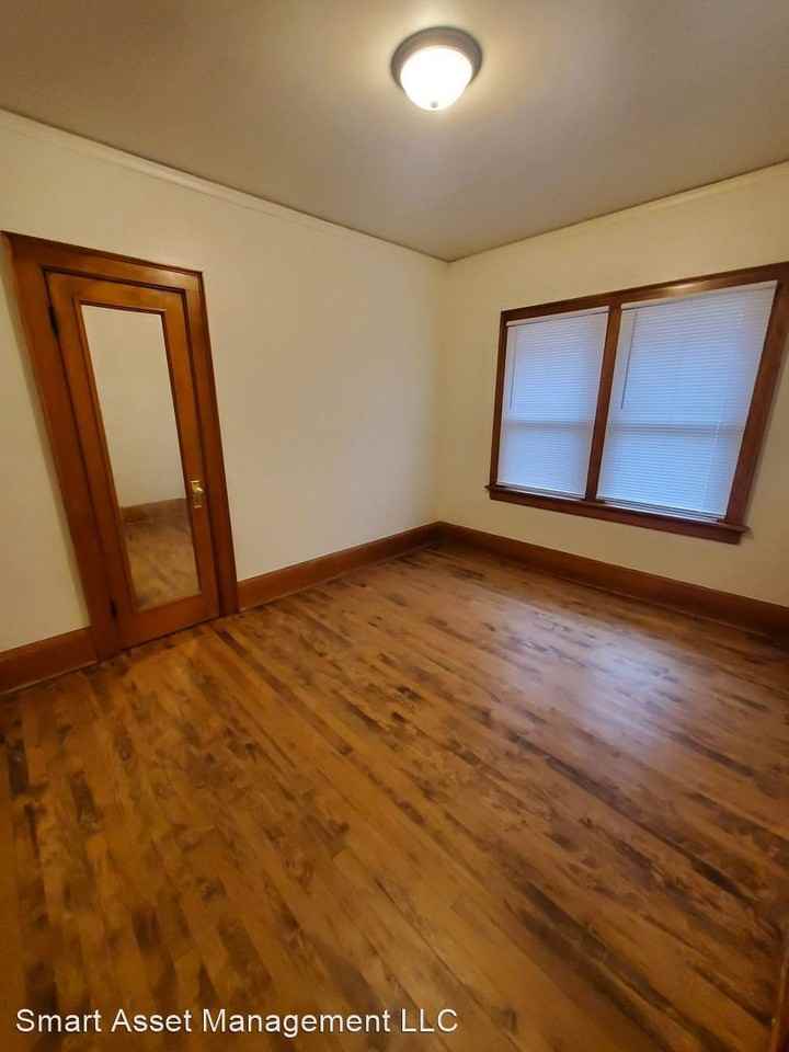 2671-2673 N 45th St. Apartments - 2671 N 45th St Milwaukee WI | Zumper