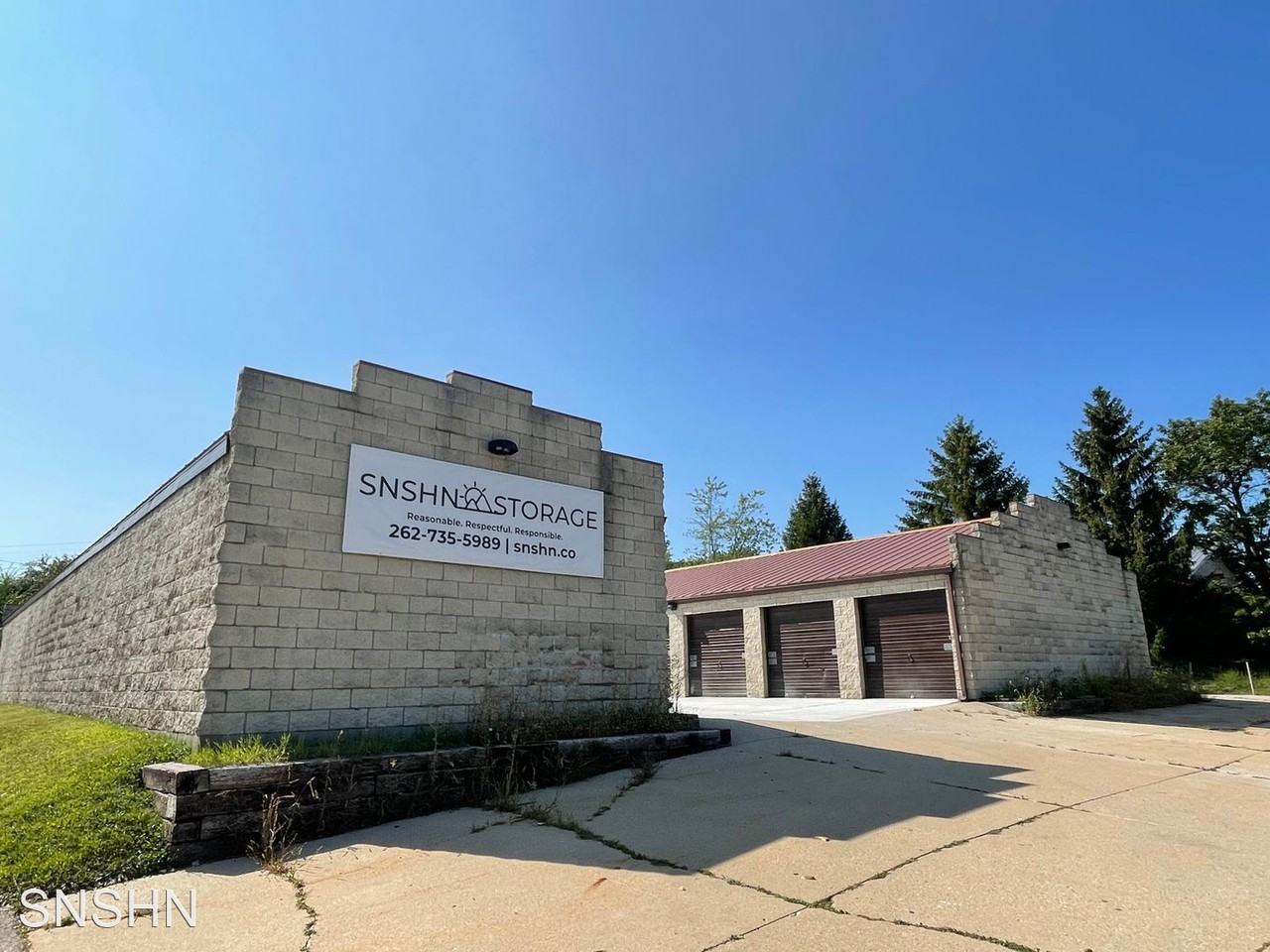 6471 N Industrial Road Storage Units Apartments - Milwaukee WI | Zumper