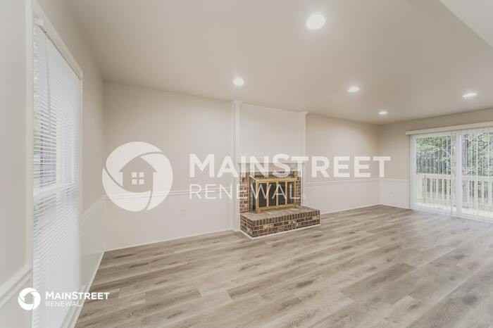 5128 Chestnut Lake Dr, Charlotte, NC 28227 3 Bedroom House for $2,180 ...