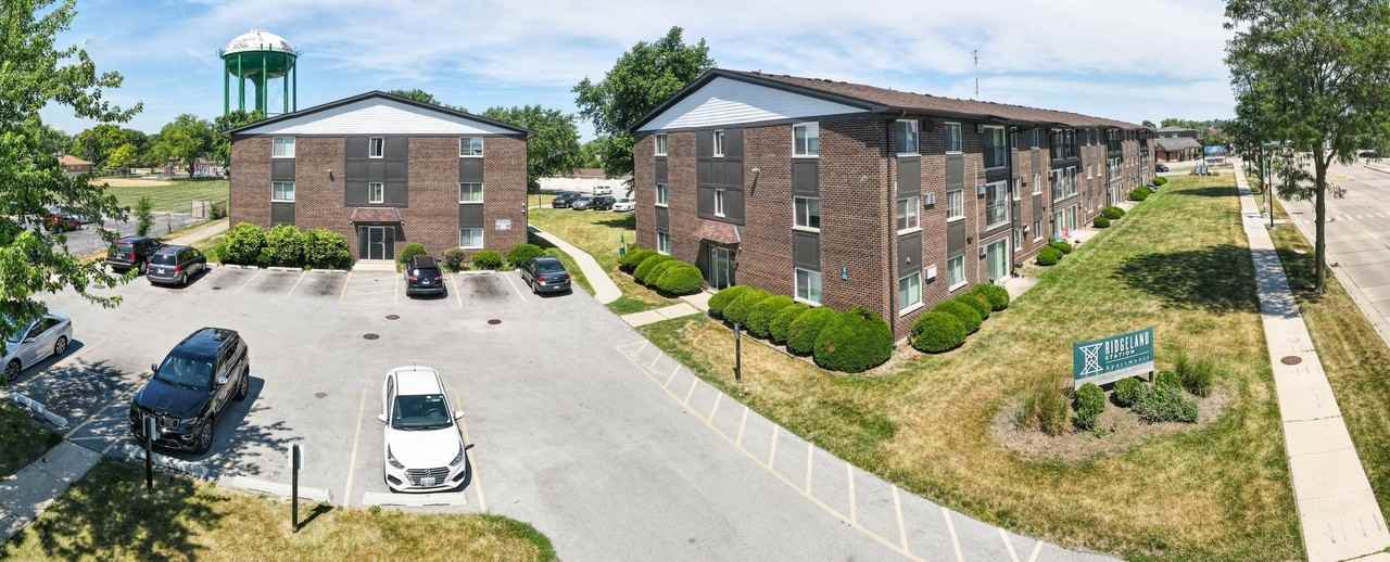 Ridgeland Station Apartments - 10370 Ridgeland Ave, Chicago Ridge, IL ...