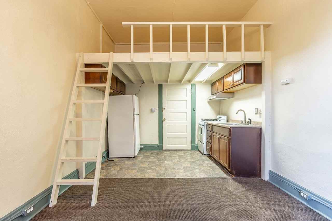Classic Apartment in Belltown Apartments - 110 Vine St, Seattle, WA ...