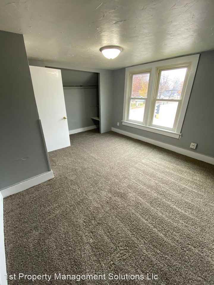 1162 9 th St Apartments - 1162 9th St Green Bay WI | Zumper