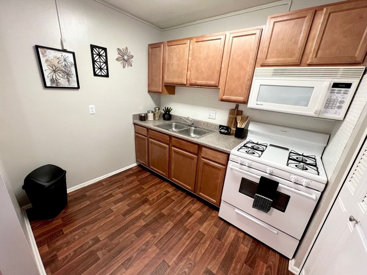Amber Ridge Apartments - 3200 Lawndale Dr Apt F, Greensboro, NC 27408 ...