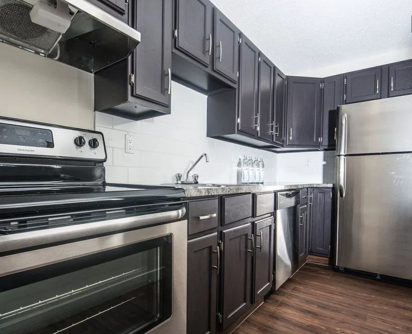 The Pinnacle Apartments - 9600 Southland Cir Sw, Calgary, AB T2V 5A1 ...