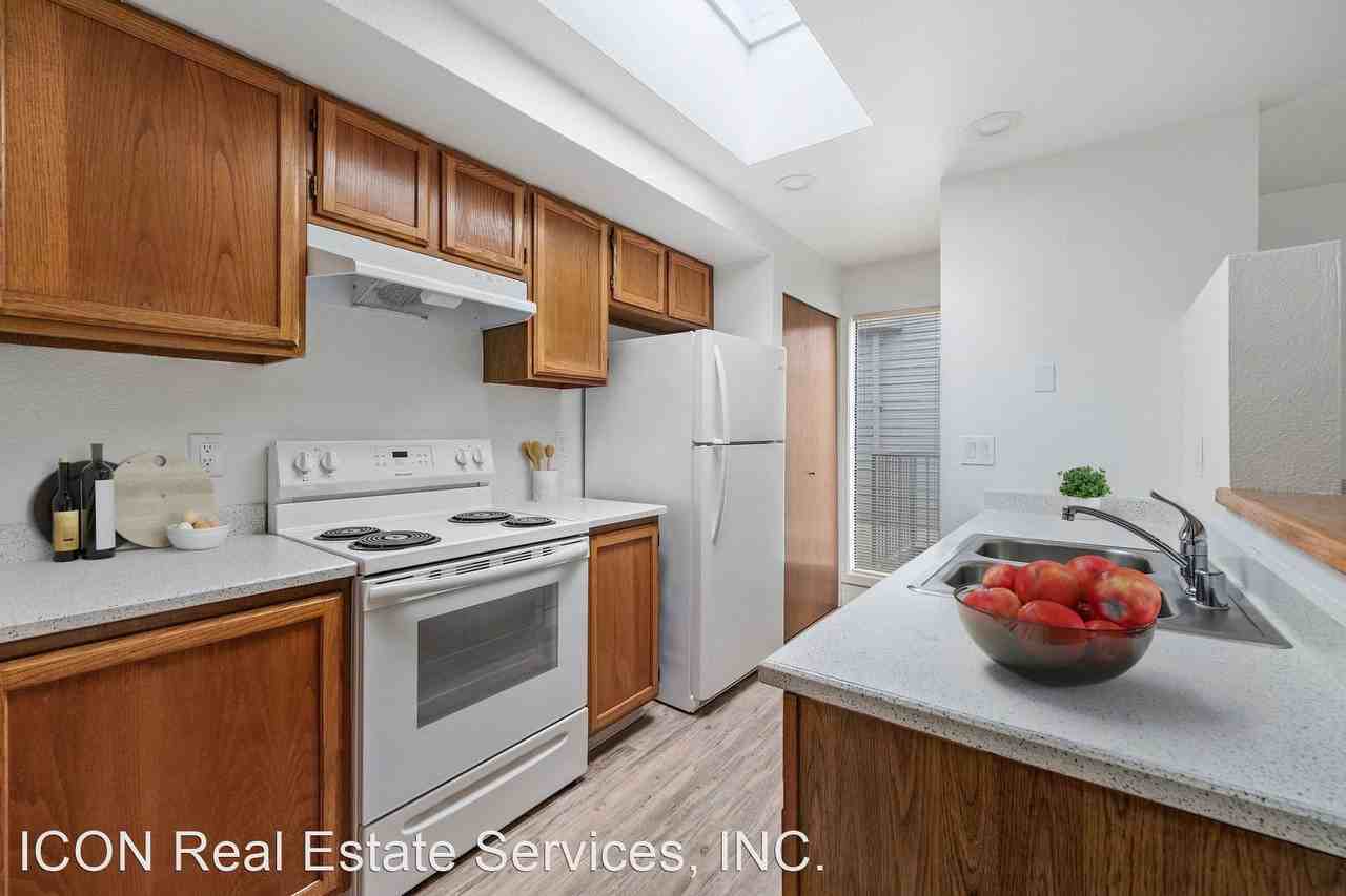 Bellevue One Condo Apartments - 11249 Ne 36th Pl Bellevue WA | Zumper