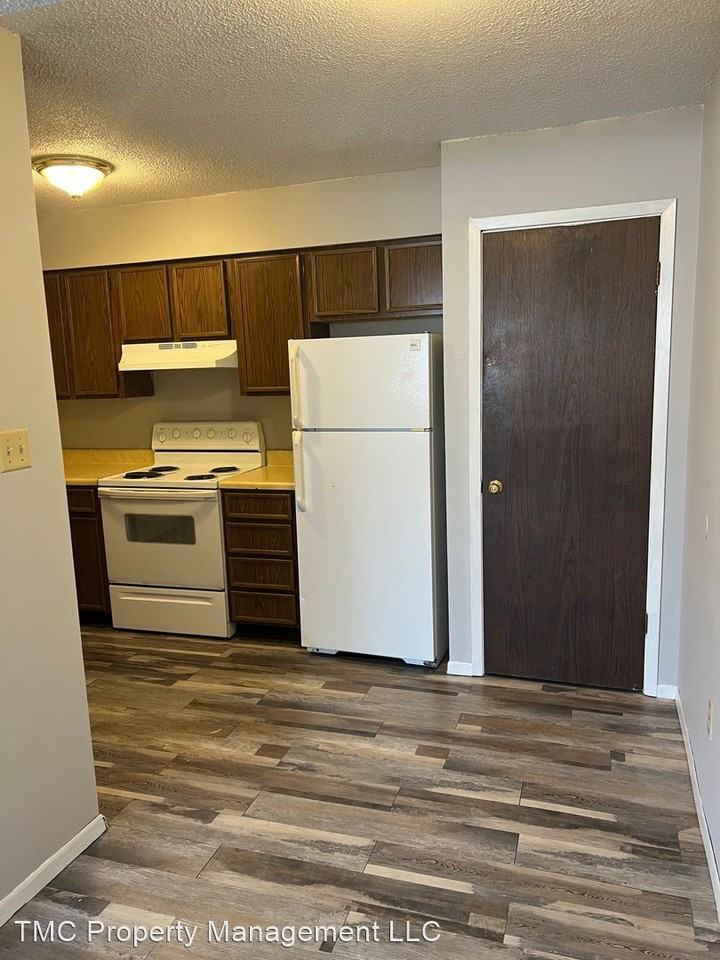 290 Apple Tree Court 8 Plex 290 Apple Tree Court Apartments - Columbia ...