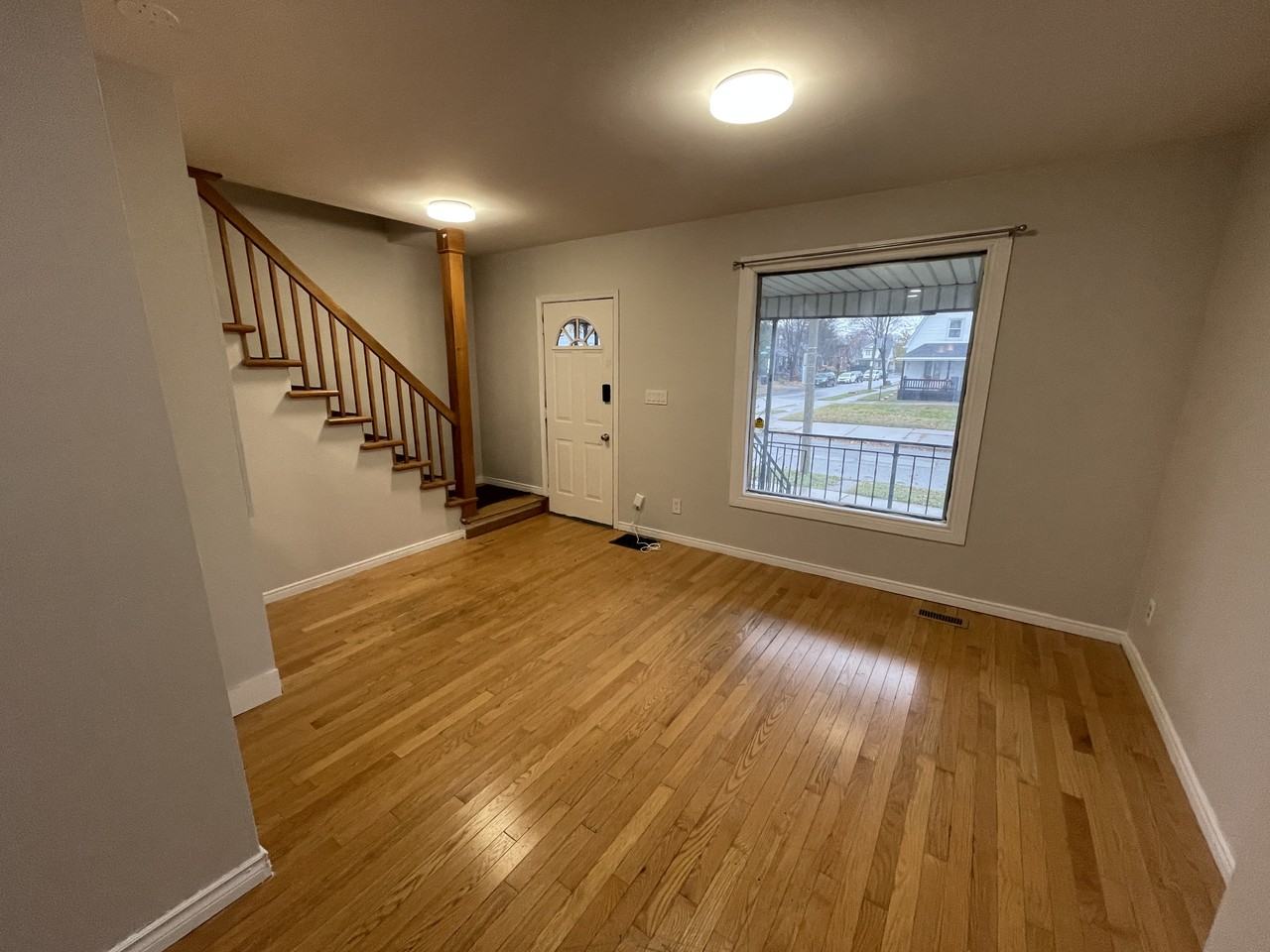 396 Mcewan Ave, Windsor, ON N9B 2E6, CAN - 5 bedroom House Rental ...