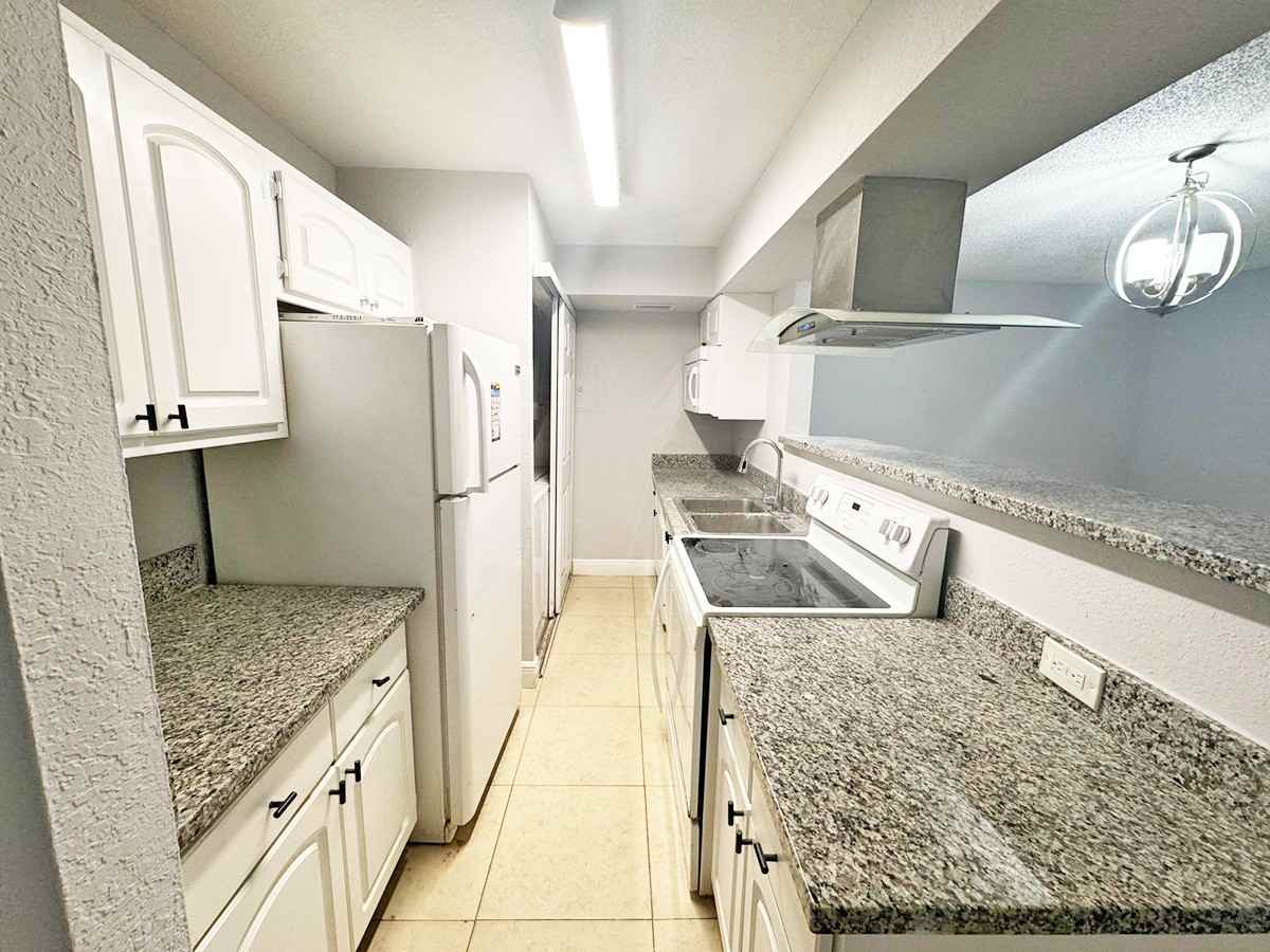 4521 Treehouse Lane (Arbor Keys) - 6F - 6F #6F, Tamarac, FL 33319 2 ...