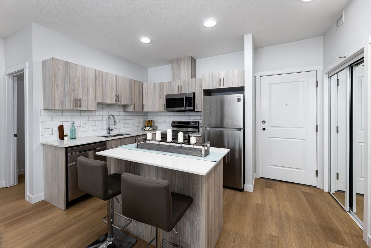 The View at Secord Apartments - 9660 229 St Nw, Edmonton, AB T5T 7R1 ...