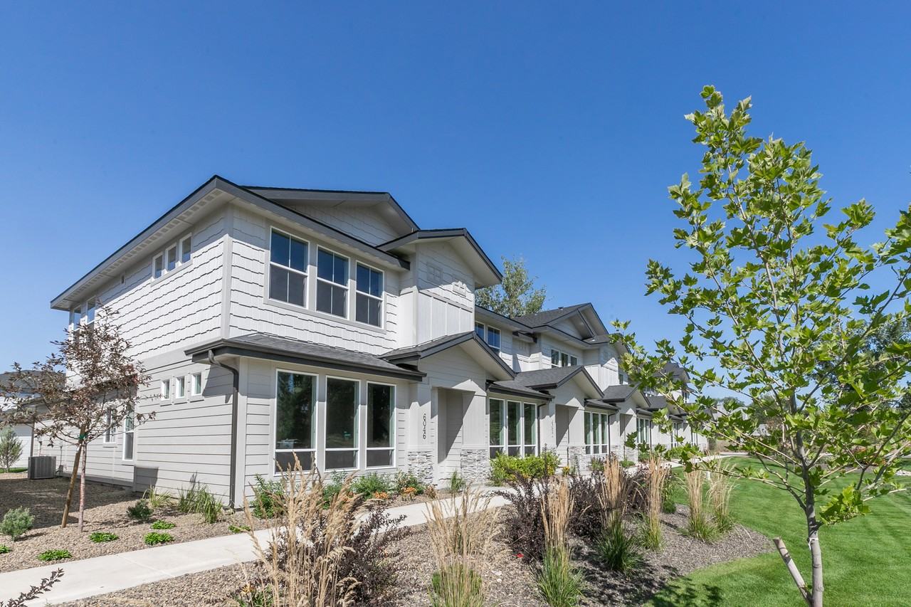 Roe Street Townhomes Boise Idaho 83714 Apartments - 6077 N Tarako Ave ...