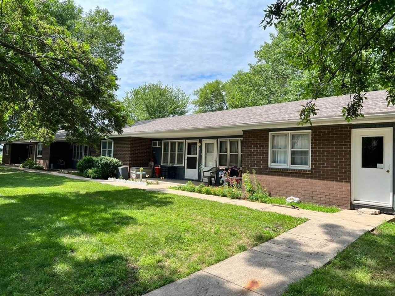 Ringsted 10-Unit (Walnut) Apartments - 103/115 Walnut Street, Ringsted ...