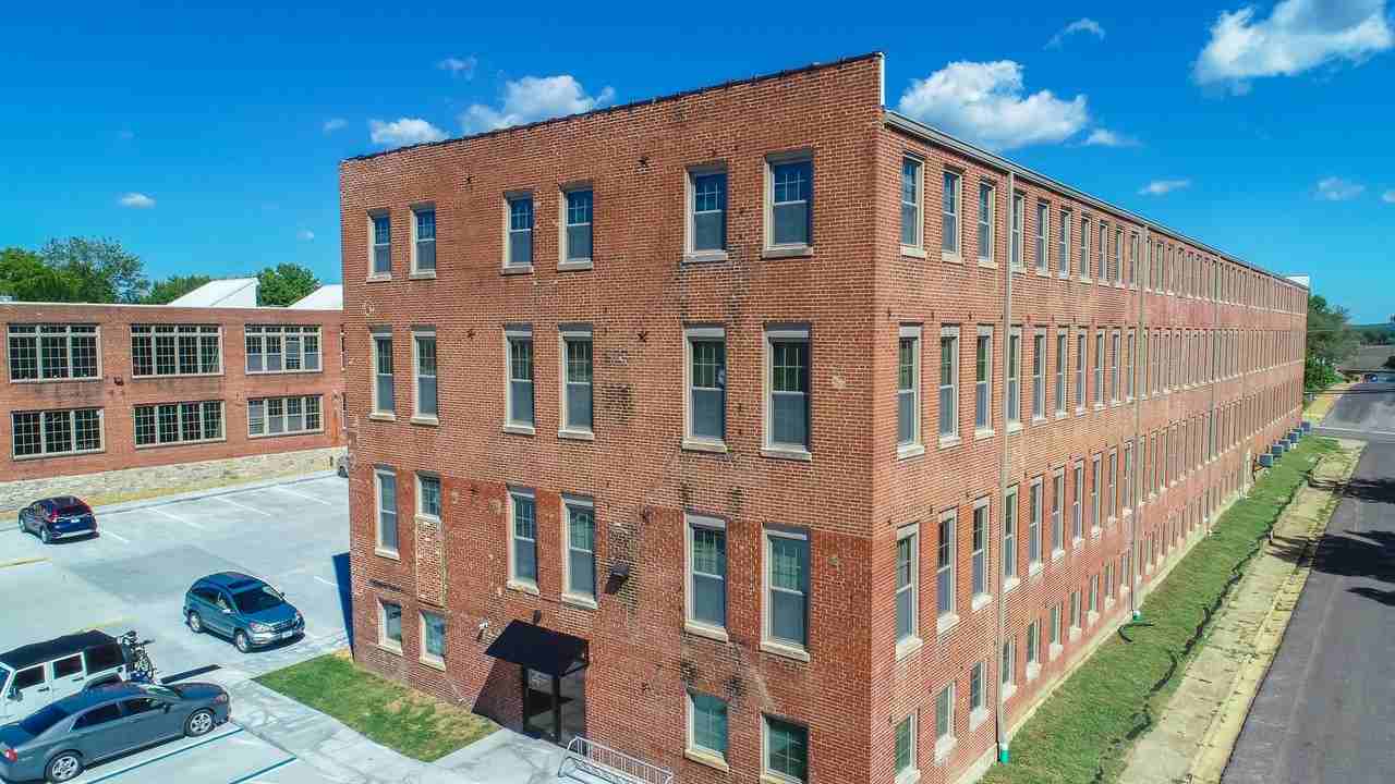 Shoe Factory Lofts Apartments - 700 W 2nd St Washington MO | Zumper
